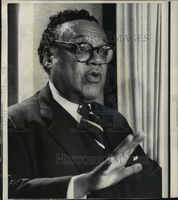 1975 Press Photo Transportation Secretary William Coleman Proposes ...