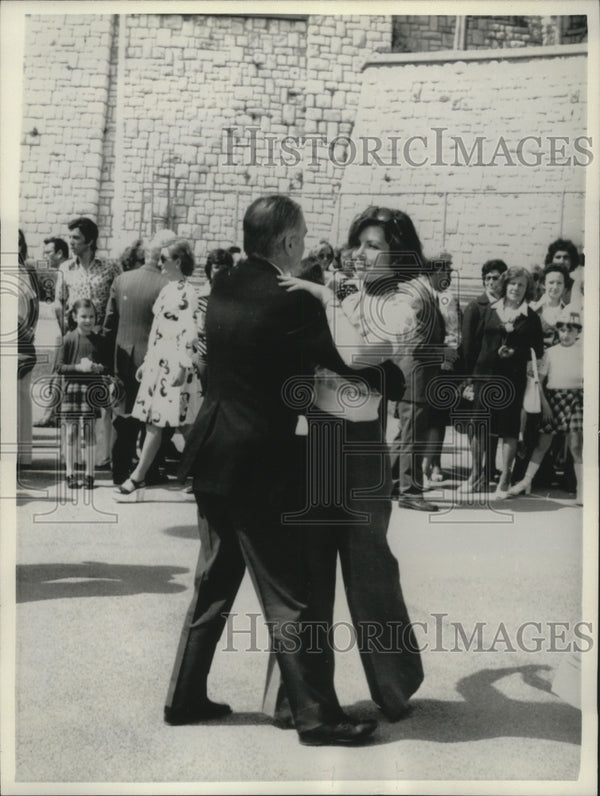 1975 Press Photo Princess Caroline Dancing With Mayor Jean- Louis ...