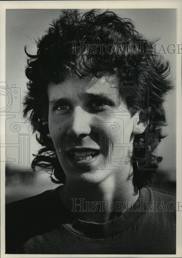 1984 Press Photo Mike Deignan, Cross County and Track, UW, Madison ...