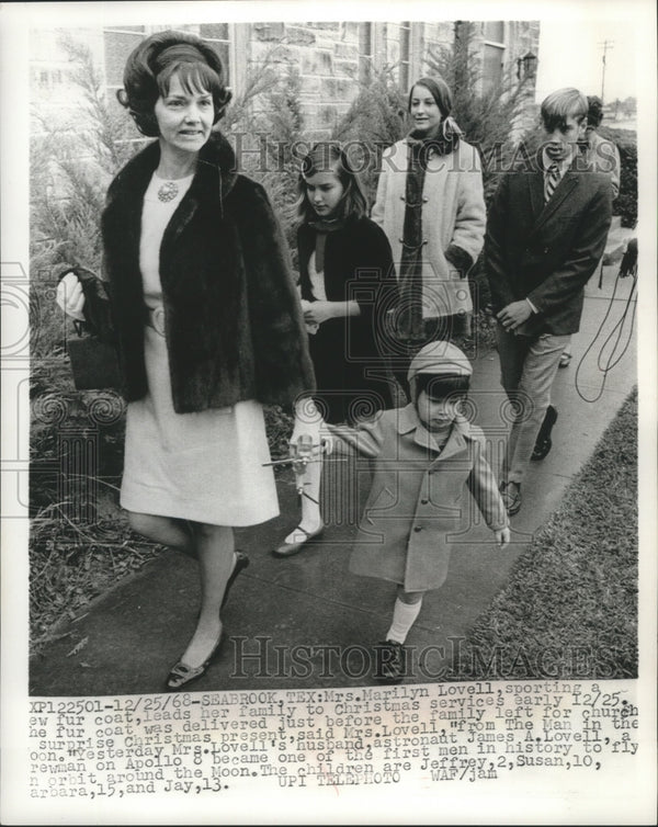 1968 Press Photo Marilyn Lovell Wife of Astronaut James Lovell With Her ...