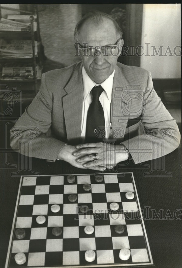 1978 Press Photo President of the Wisconsin Checker Association George ...