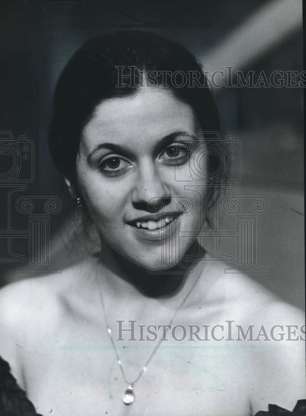 1983 Press Photo Kathryn Magestro, opera singer coloratura, Milwaukee ...