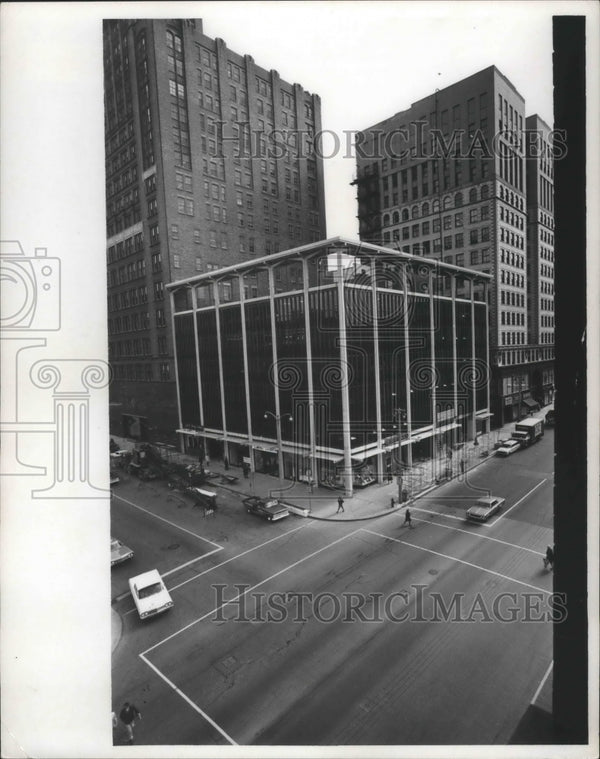 1966 Press Photo Downtown Milwaukee corner buildings, Broadway ...