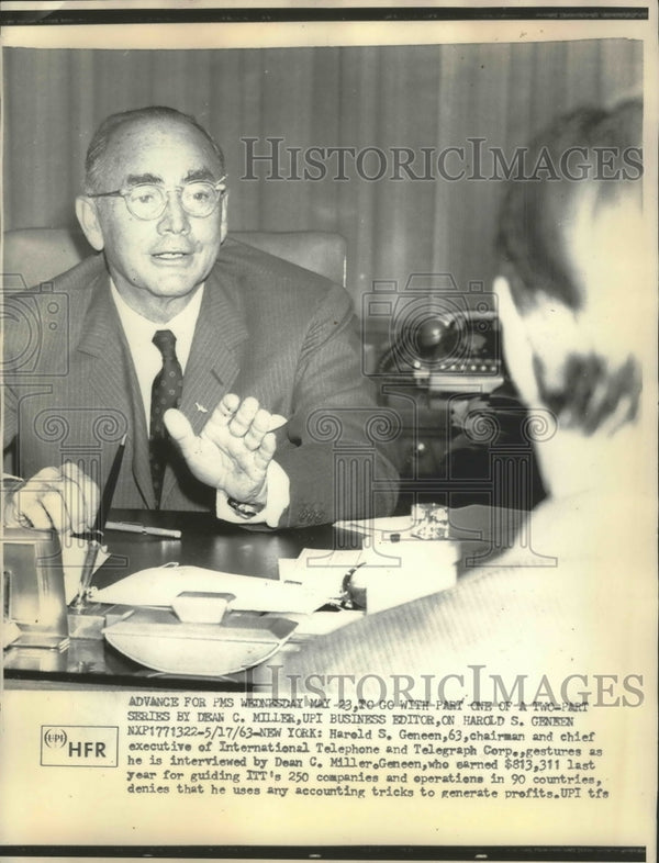 1973 Press Photo Harold S. Geneen of ITT Interviewed by Dean C. Miller ...