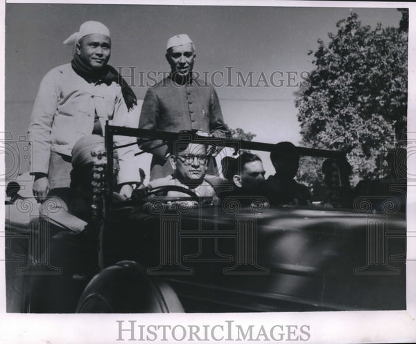 1953 Press Photo Prime Ministers of Burma and India take part in ...