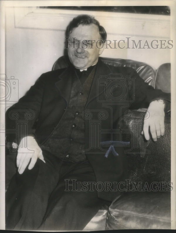 1944 Press Photo Father Stanislaus Orlemanski, priest in Springfield ...