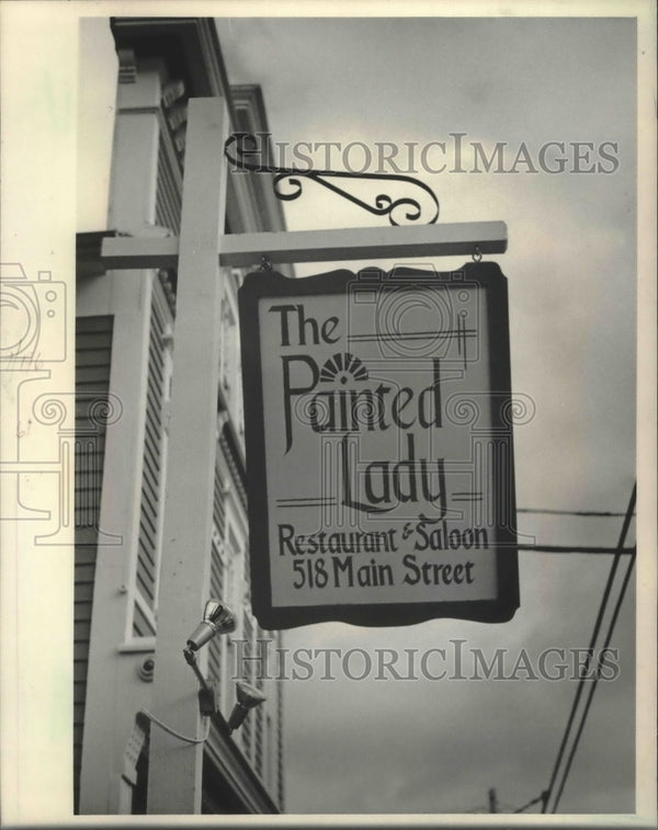 1984 Press Photo Sign for the Painted Lady restaurant in Newburg ...