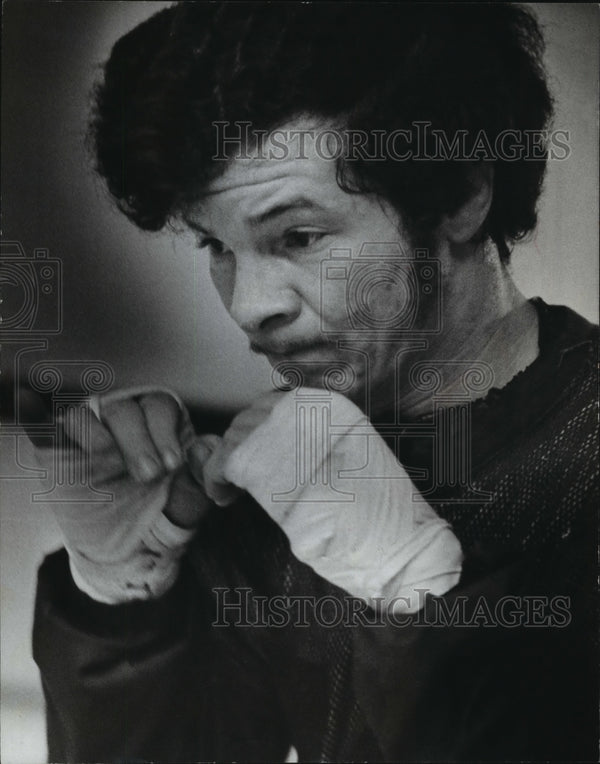 1976 Press Photo Israel Acosta, Amateur Boxer of the Year, Wisconsin ...