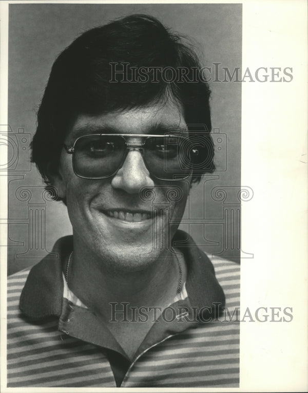 1984 Press Photo Happy Mike DeWitt a Wisconsin Racewalker. - mjt06405 ...