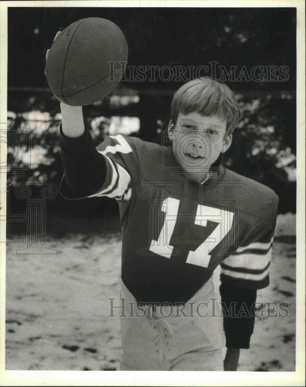 1979 Press Photo David Raether to compete in Football's Punt, Pass and ...