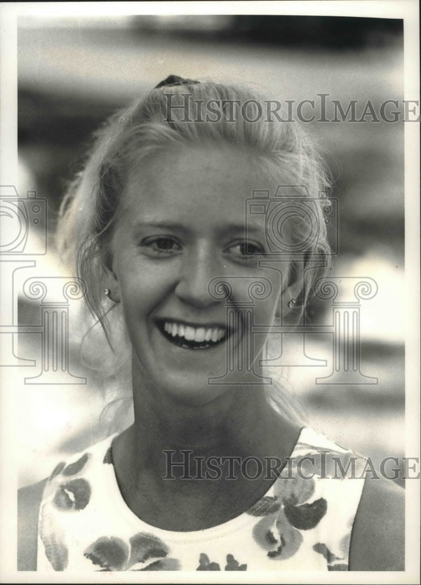 1992 Press Photo Bob Cross runner Marnie Sullivan - mjt07584 - Historic ...