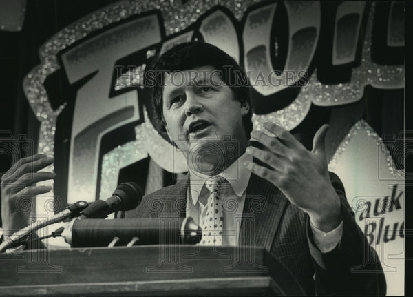 1986 Press Photo Football Coach Mike Gottfried - mjt10392 - Historic Images