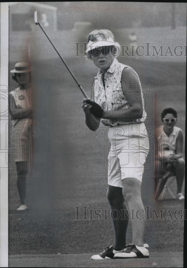 1963 Press Photo Ruth Jessen in action at Milwaukee-Jaycee Women's Golf ...