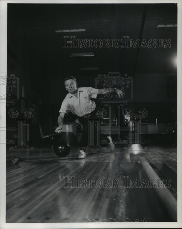 Milwaukee Journal Sentinel Tagged "Billiards / Bowling / Croquet ...
