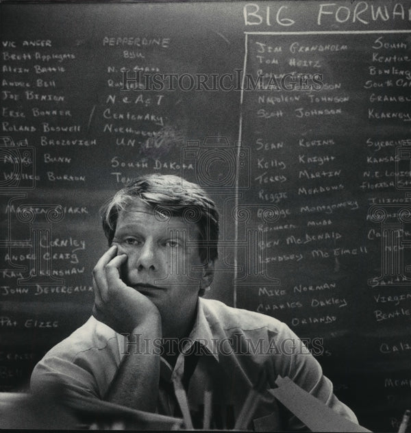 1984 Press Photo Don Nelson, Bucks Coach, looked tired and bored during ...