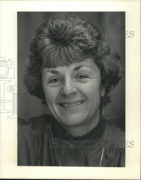 1984 Press Photo Kit Saunders, UW-Women's athletic director - mjt13847 ...