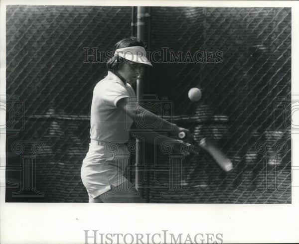 1985 Press Photo Tennis player Nancy Richey, Dallas, displays excellent ...