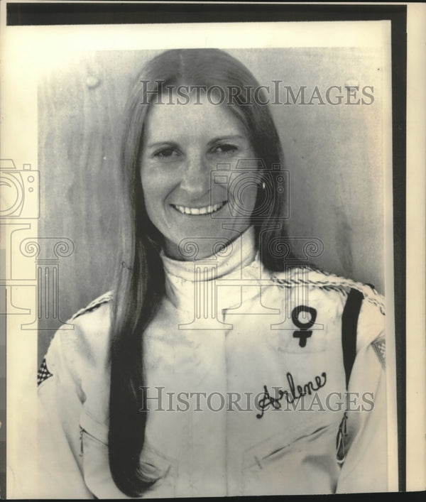 1976 Press Photo Arlene Hiss first woman race driver at Wisconsin Fair ...