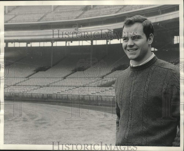 1968 Press Photo Rick Reichardt stands in baseball stadium. - mjt21173 ...
