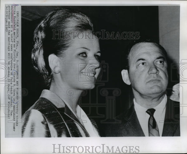 1967 Press Photo Claude Kirk and fiancee Erika Mattfeld, Palm Beach ...
