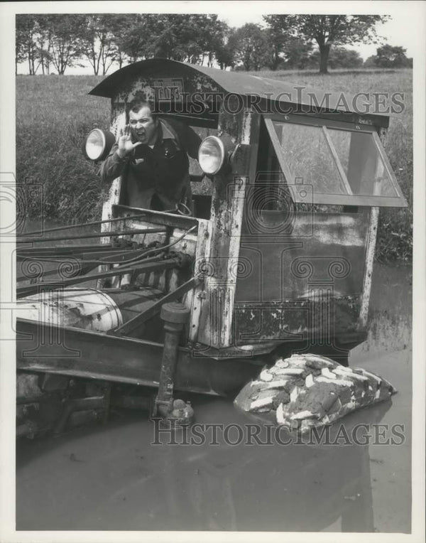 1950 Press Photo Ezra Stone on NBC's "The Aldrich Family" - Historic Images