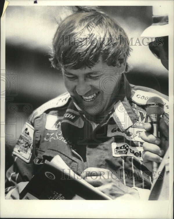 1976 Press Photo Race car driver Tom Sneva - mjx57089 - Historic Images