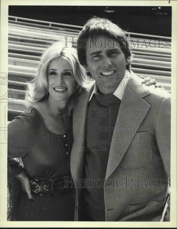 1979 Press Photo John Ritter & Suzanne Somers in "Echoes of the 60s ...