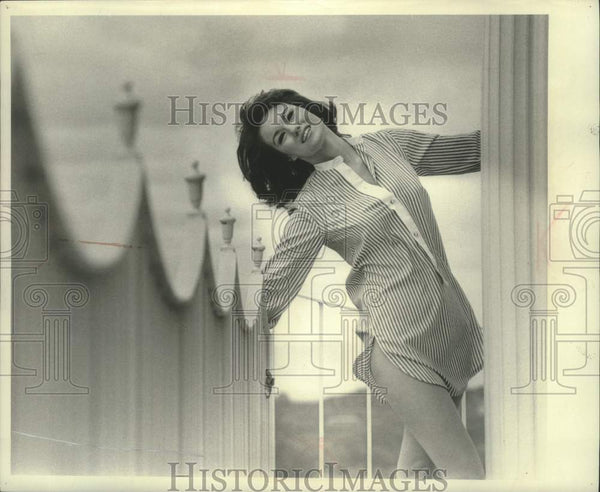 1967 Press Photo Actress Barbara Rhoades - mjx77091 - Historic Images