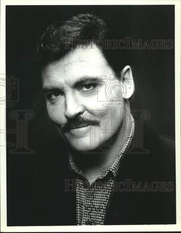 1989 Press Photo Actor Stacey Keach - mjx79495 - Historic Images