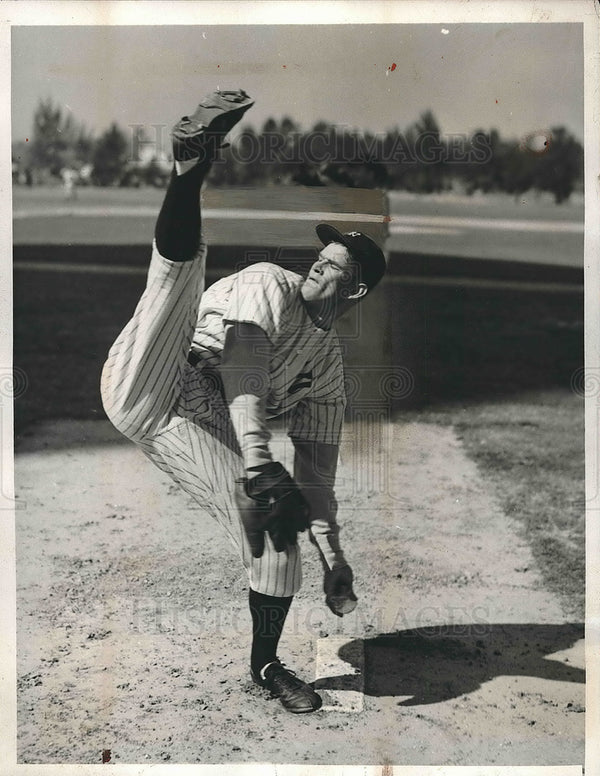 1940 Press Photo Reds pitcher Lee Grissom at spring training - Historic ...