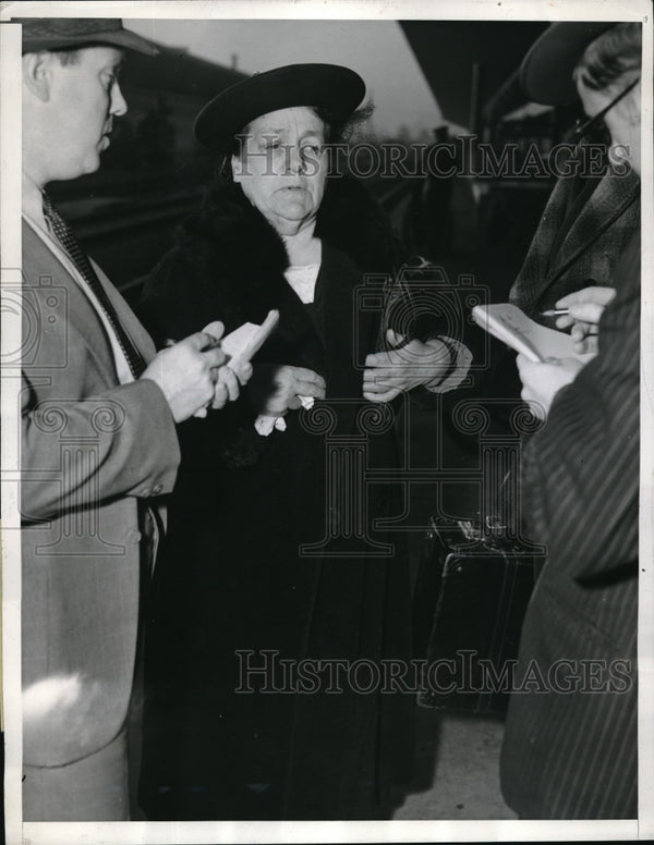 1939 Press Photo LA, Calif. Mrs Alice Haas for daughters funeral ...