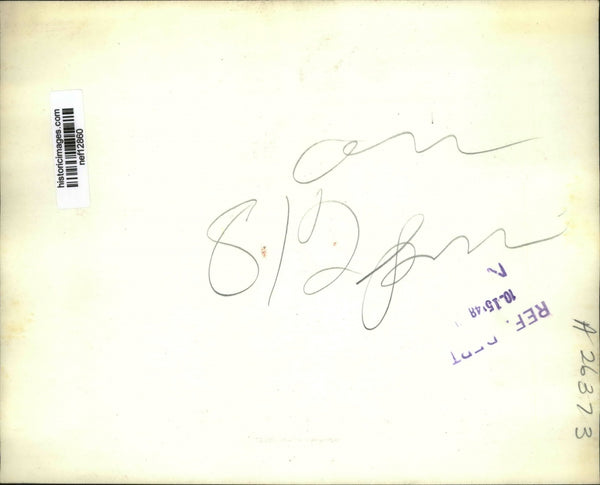 1948 Press Photo Girls of Polish-Am Congress Present Roses To Mr and ...