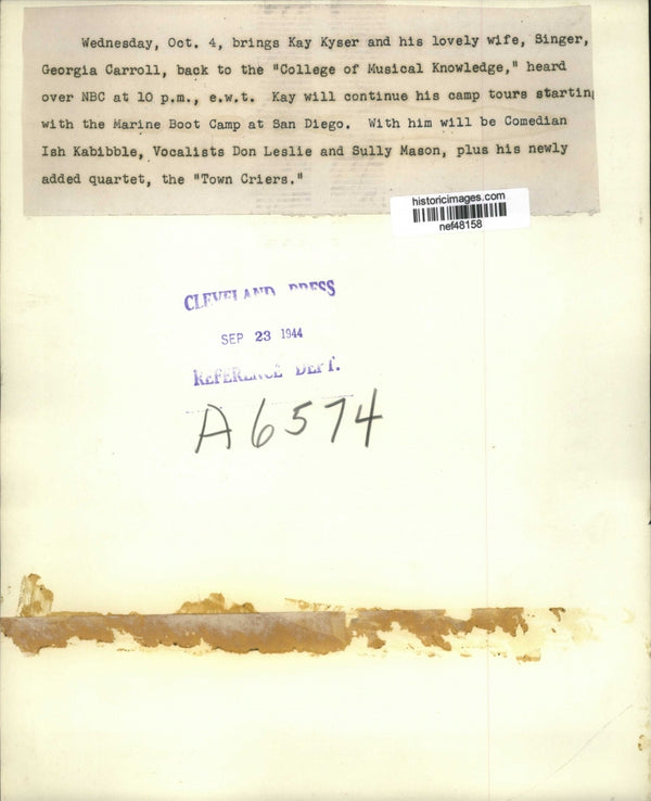 1944 Press Photo Kay Kyser and wife Singer Georgia Carroll heard in NBC ...