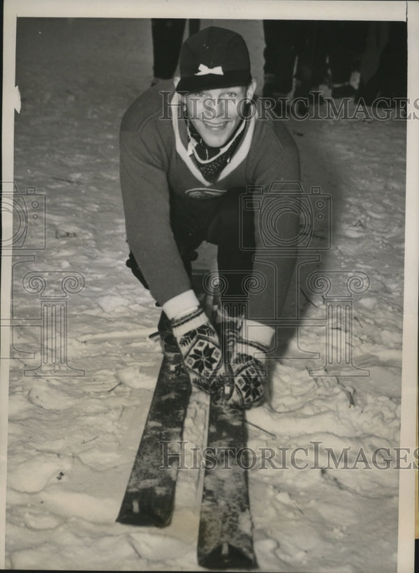 1941 Press Photo Torger Tokle defends title at annual ski jumping ...