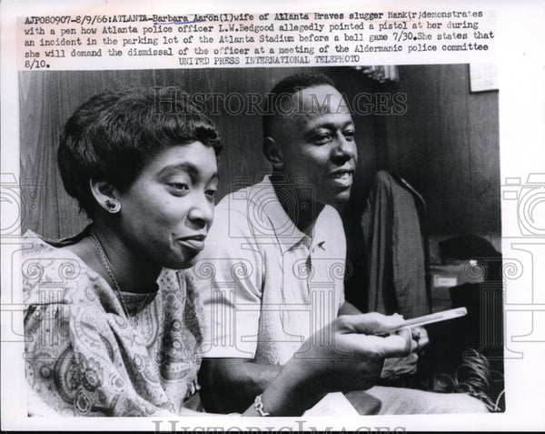 1966 Press Photo Atlanta Ga Barbara Aaron wife of Braves Hank Aaron - nes33444 - Historic Images