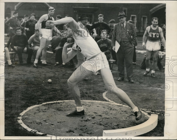 1940 Press Photo Alfred Blozis of Georgetown at shot putt at Penn ...