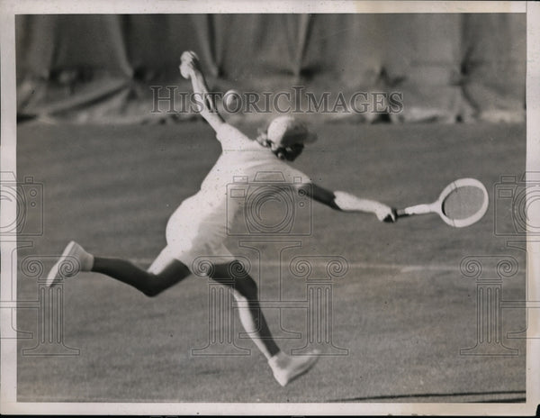 1933 Press Photo Alice Marble vs Kay Stammers at tennis match ...