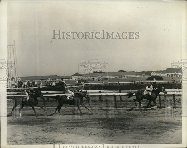 1937 Press Photo Abner wins the War Cloud Handicap race at Aqueduct ...