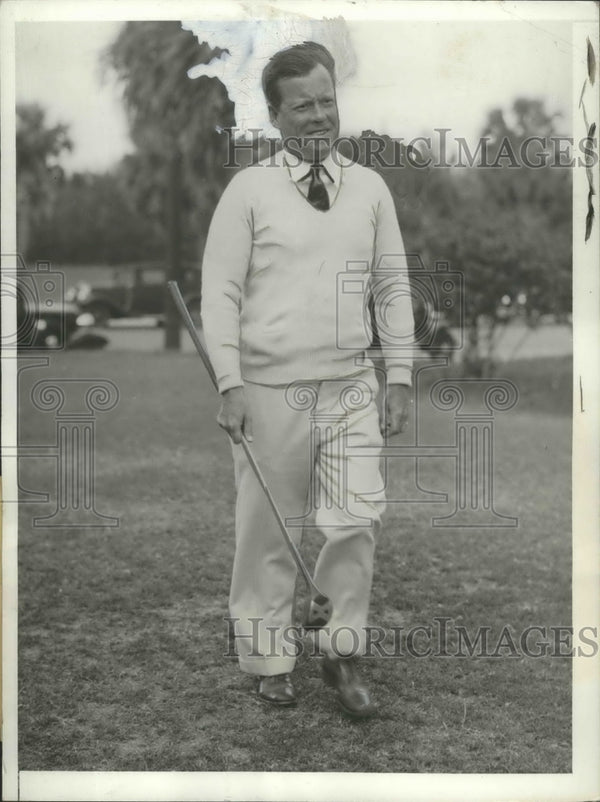 1933 Press Photo Former NYC Mayor Joseph McKee golfs at West Palm Beach ...
