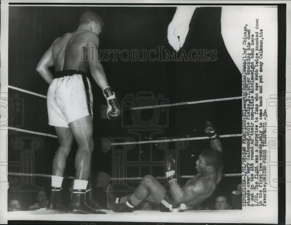 1958 Press Photo Ellsworth Webb Stands Knocks Rory Calhoun Down in 4th ...