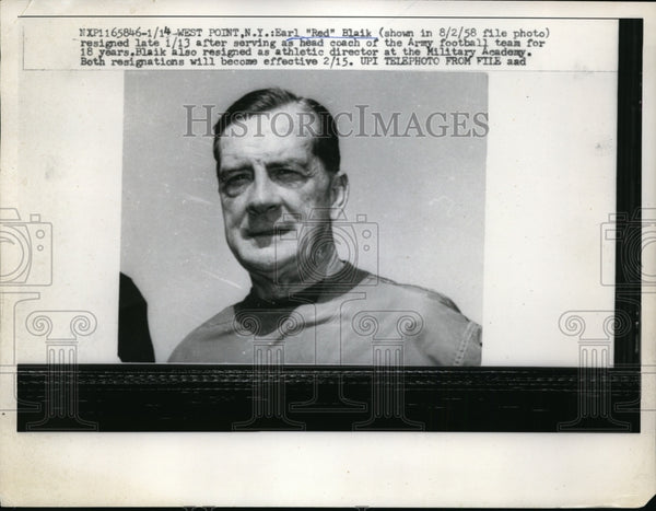 1959 Press Photo Earl "Red" Blaik, former Army college football coach ...