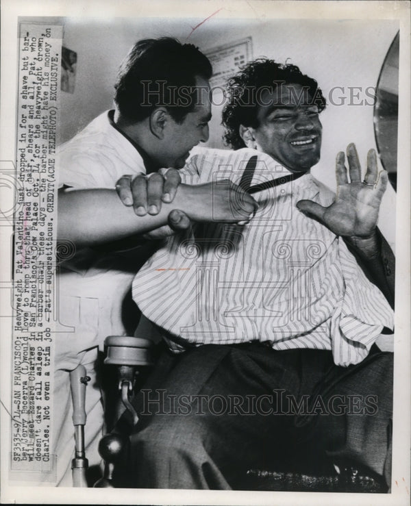 1949 Press Photo Heavyweight Pat Valentine & barber Jerry Becerra in ...