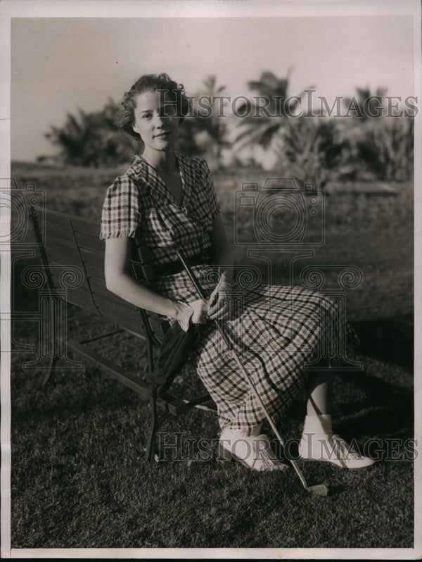 1937 Press Photo Mrs George Loening at Miami Biltmore golf club in ...