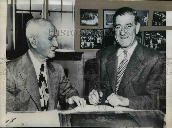 1949 Press Photo Stanley Bucky Harris new Senators manager, owner C ...