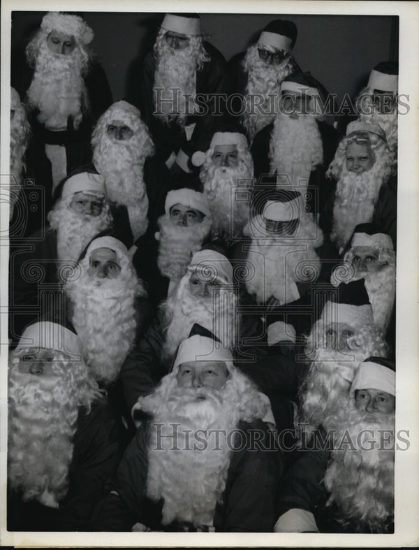 1961 Press Photo Actor Glenn Ford Dressed as Santa in A Pocketful of ...