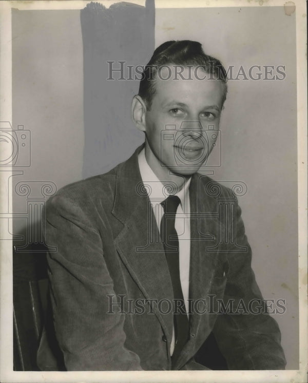 1955 Press Photo Fred Barry in a jacket and tie - Historic Images