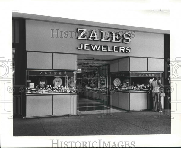 Press Photo Zales Jewelers at Clearview Shopping Center in Louisiana ...