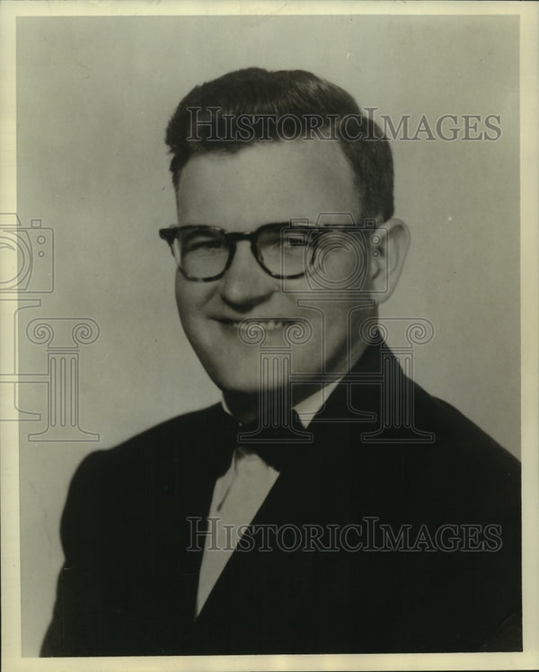 1960 Press Photo Dr. Ralph Dauterive, installed as president of the ...