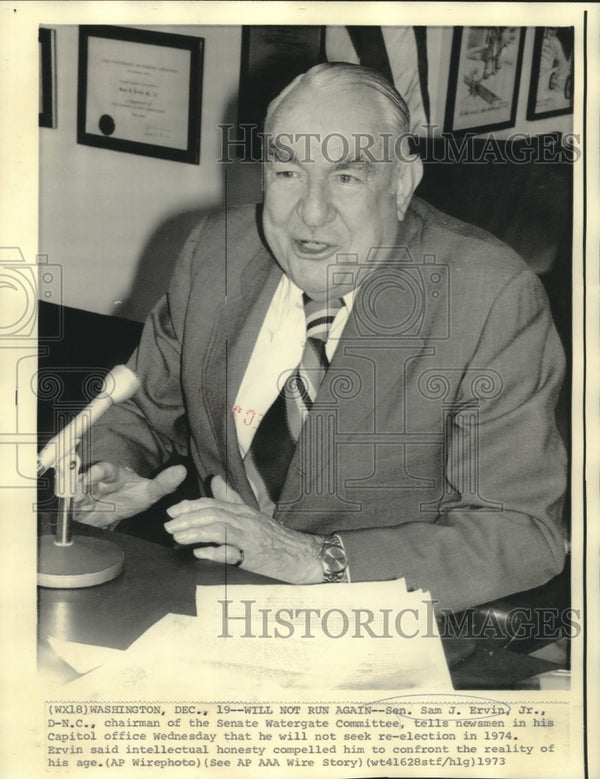 1973 Press Photo Senator Sam Ervin tells newsmen he will not seek re ...