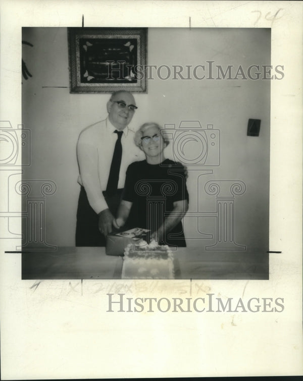 1977 Press Photo Mr. and Mrs. Fleming celebrate 50th Wedding ...